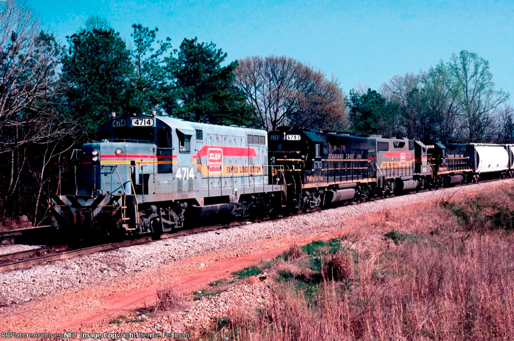 Seaboard System GP16 #4714, leading Fitzgerald Subdivision train #510,